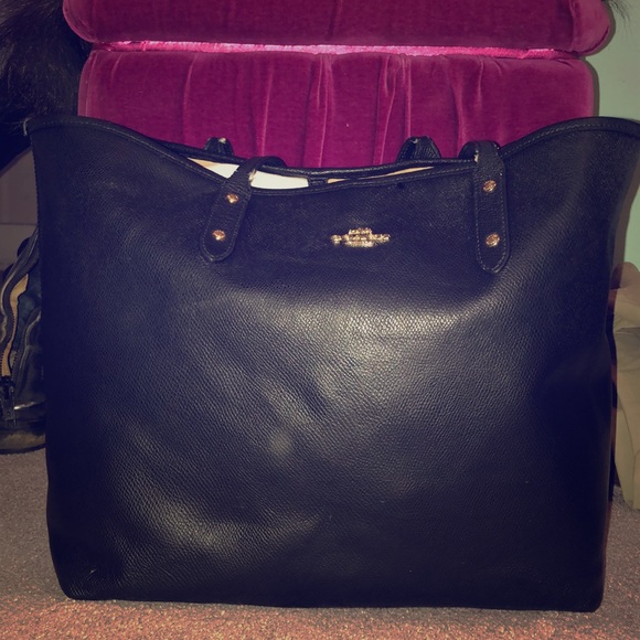 Coach | Bags | Authentic Coach Hand Bag | Poshmark